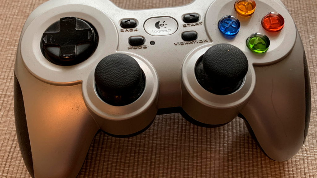 Kapal Selam Titanic yang Hilang Ternyata Dikendalikan Menggunakan ...