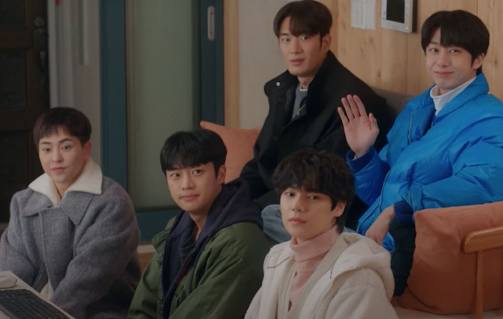 5 Alasan Drama Korea CEO-dol Mart Menarik untuk Ditonton - KINCIR.com