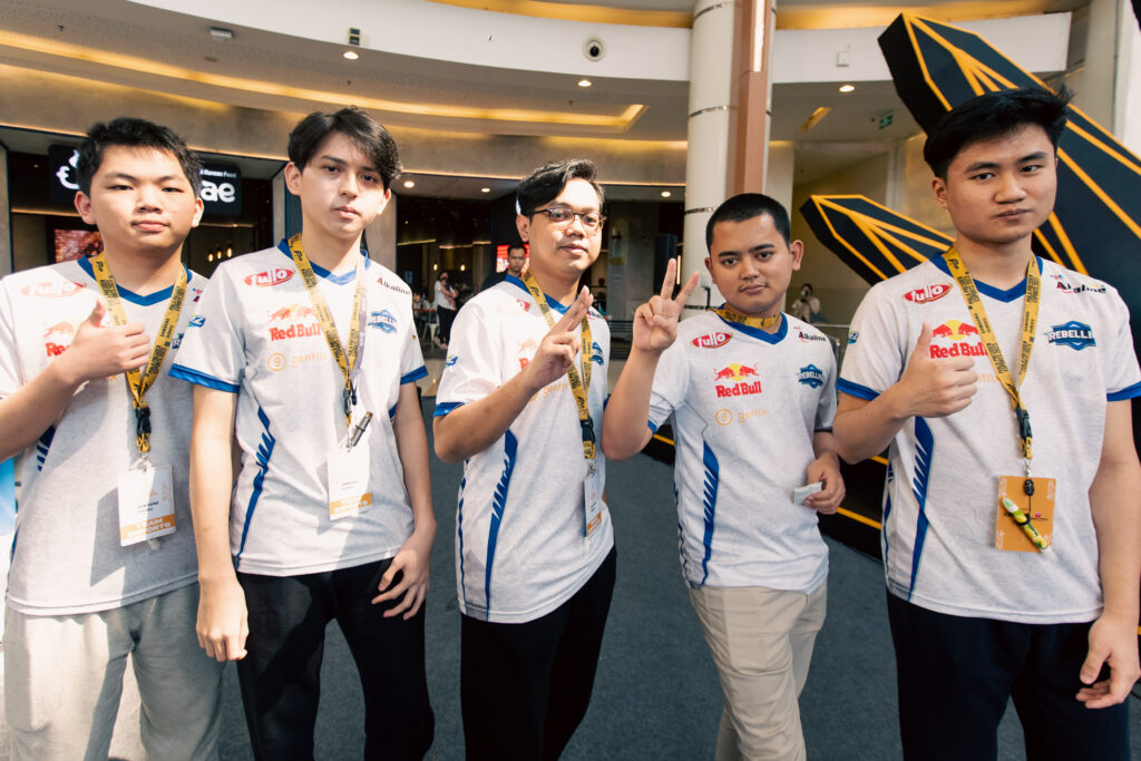 (Piala Presiden Esports 2023) Hasil Pertandingan Playoffs Day 1! - KINCIR.com