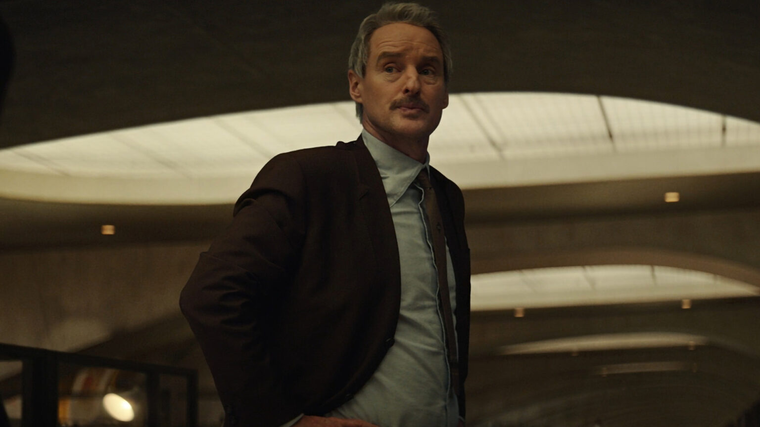 5 Teori Siapa yang Nge-prune Loki di Ending Season 2, Episode 1 ...