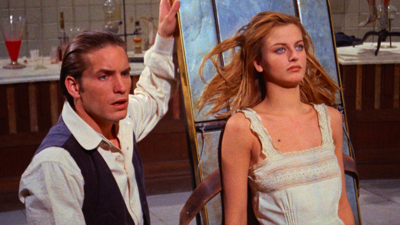 20 Film Horor Erotis yang Bikin Tegang Maksimal Selama Menonton ...