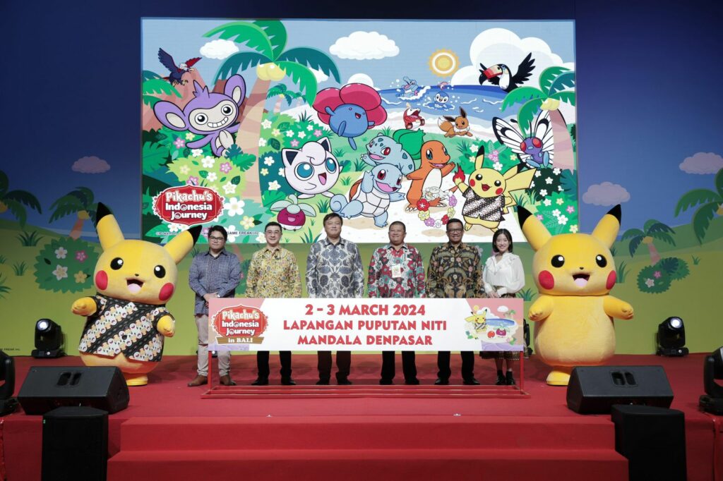Ada Kartu dan Pikachu Berkemeja Batik Hadir di Bali! - KINCIR.com
