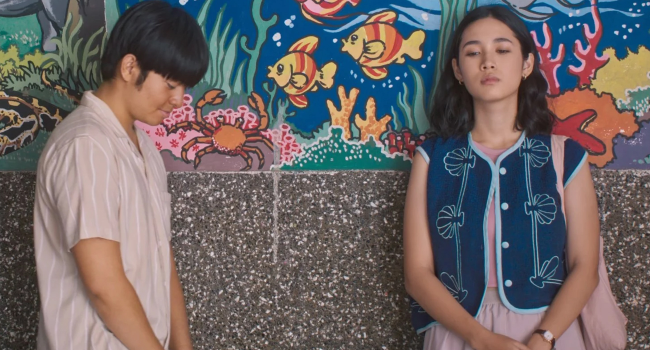 Review Film Dua Hati Biru (2024) - KINCIR.com