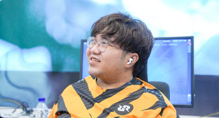 (VCT Pacific 2024) Perbedaan RRQ dan Paper Rex Menurut Monyet! - KINCIR.com