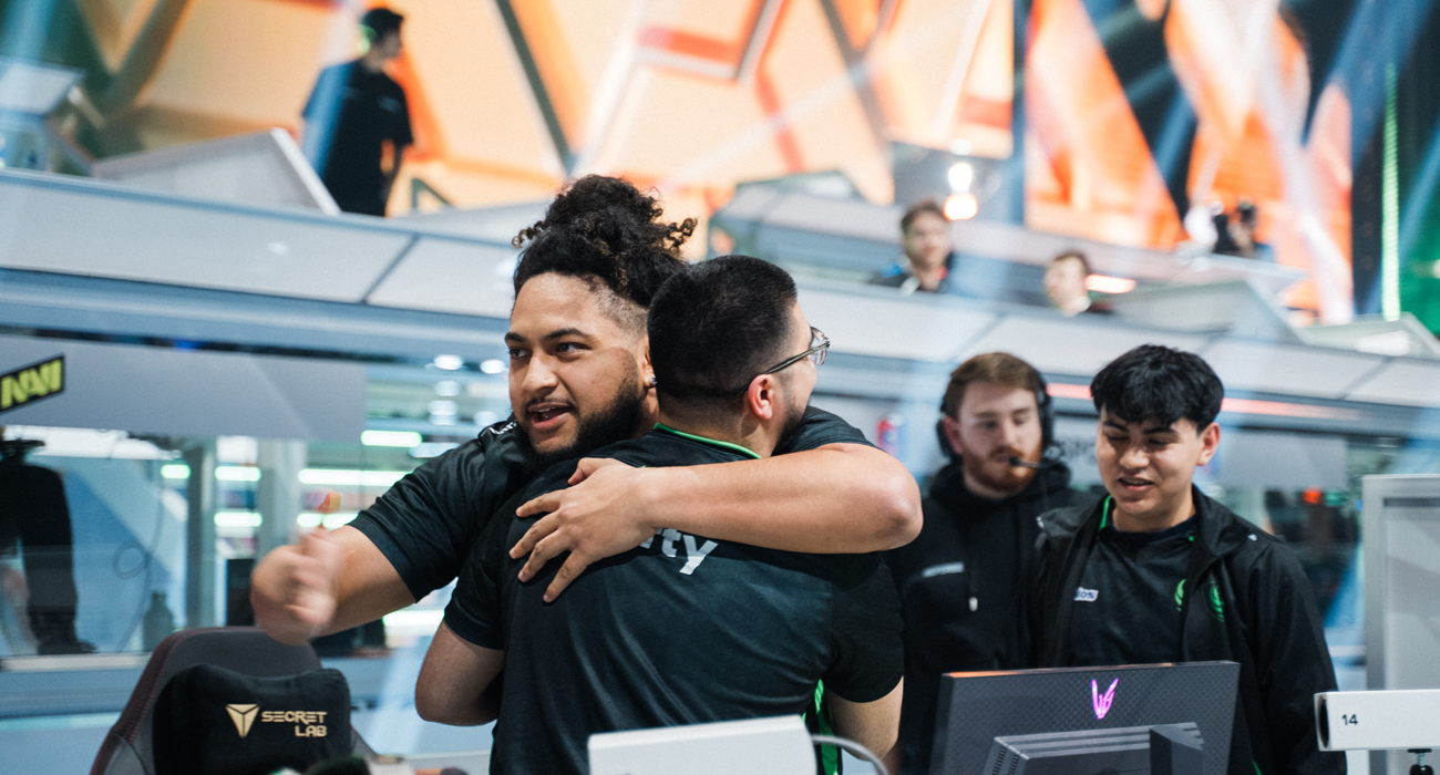 (Esports World Cup 2024) Team Falcons Juarai Cabang Game Call of Duty ...