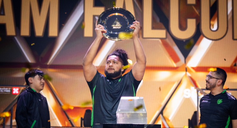 (Esports World Cup 2024) Team Falcons Juarai Cabang Game Call of Duty ...