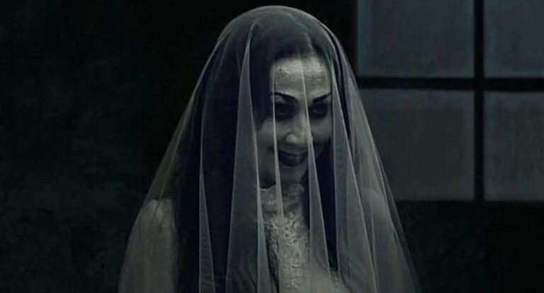 Review Film Jurnal Risa by Risa Saraswati (2024) - KINCIR.com