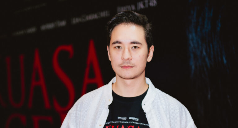 Perankan Romo, Iman Jerome Kurnia Diuji dalam Film Kuasa Gelap - KINCIR.com